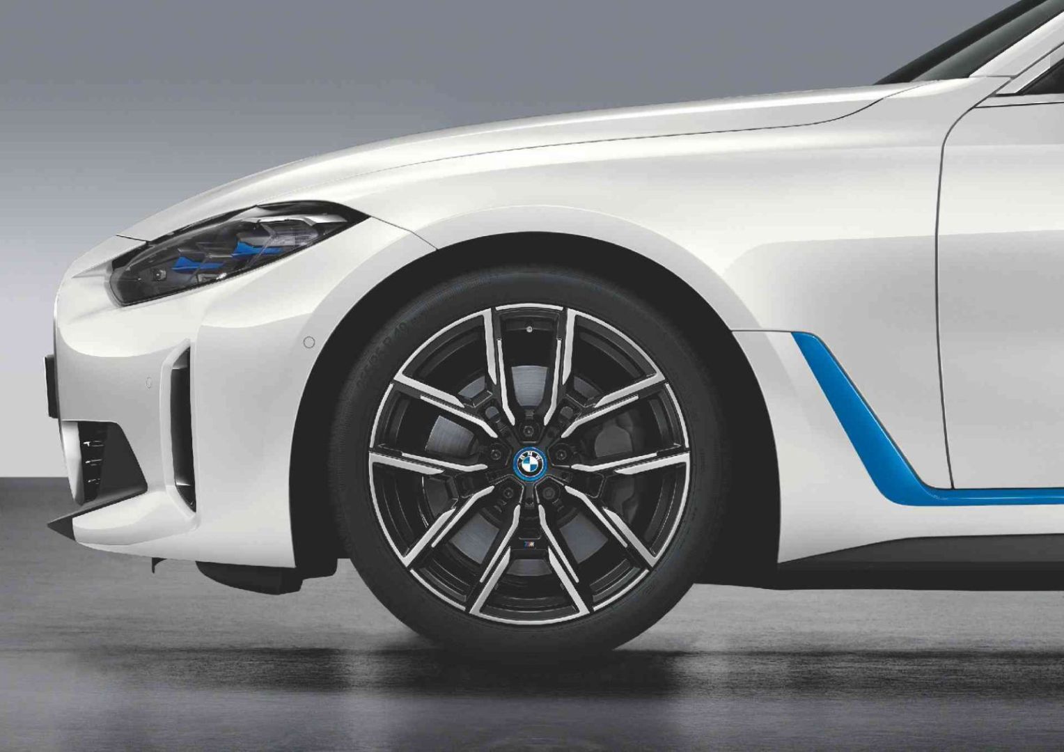 (Demo Car Wheels) 19" BMW i4 G26 Gran Coupe M Performance OE 859M Whee ...