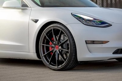 Vorsteiner V-FF Series Red Center Caps – 360WHEELS